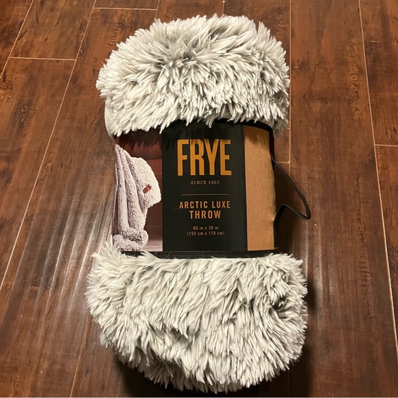 Frye | Bedding | New Frye Arctic Luxe Throw 6 X 70 | Poshmark